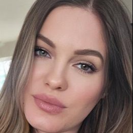 Kenzie K | Instagram, TikTok, Twitch | Linktree