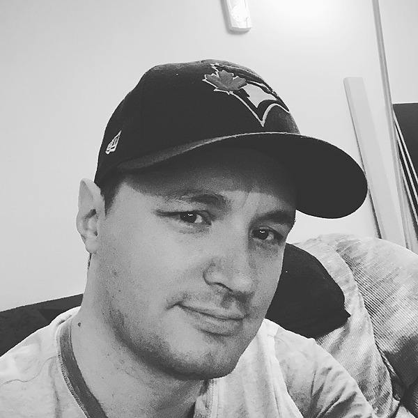 Glimji | Twitter, Instagram, Twitch | Linktree