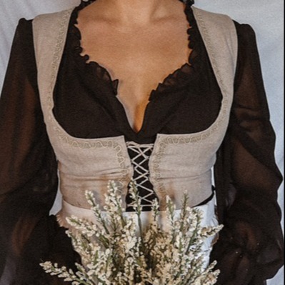 Liv’s Links | Instagram, TikTok, Twitch | Linktree