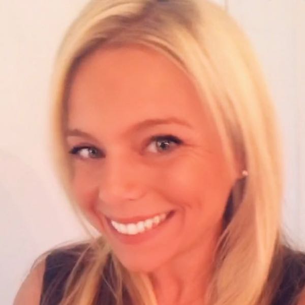 Nicky Louise Vocalist | Instagram, Facebook | Linktree