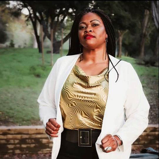 Ethel Darnell | Instagram, Facebook | Linktree