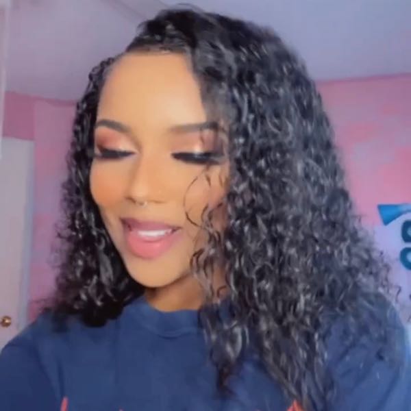 @rrubyredd | Twitter, Instagram, TikTok | Linktree