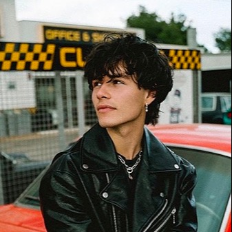 tobi.you | Instagram, TikTok | Linktree