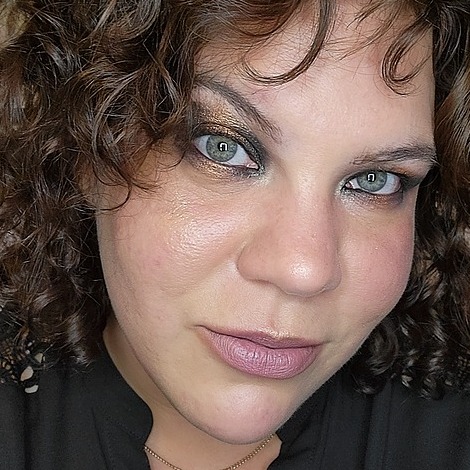 Glow Up with Rebekka | Instagram, TikTok | Linktree