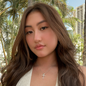 Katie | Twitter, Instagram, TikTok, Twitch | Linktree