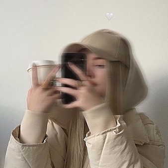 mia uwu | Twitter, Instagram | Linktree