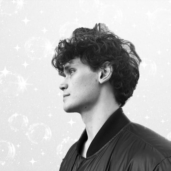 Vlad | Instagram, TikTok | Linktree