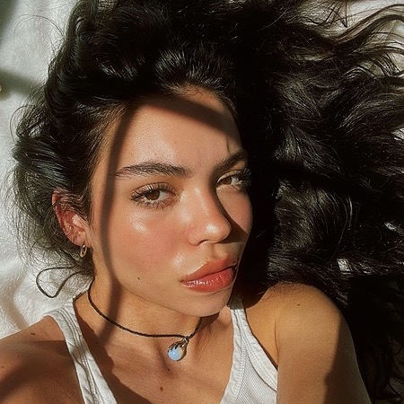 Amanda Marques | Instagram, TikTok | Linktree