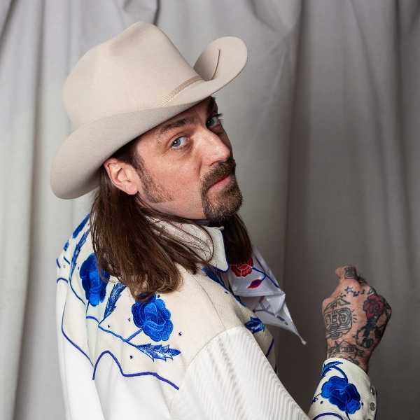 David Gideon | Twitter, Instagram, Facebook, TikTok | Linktree