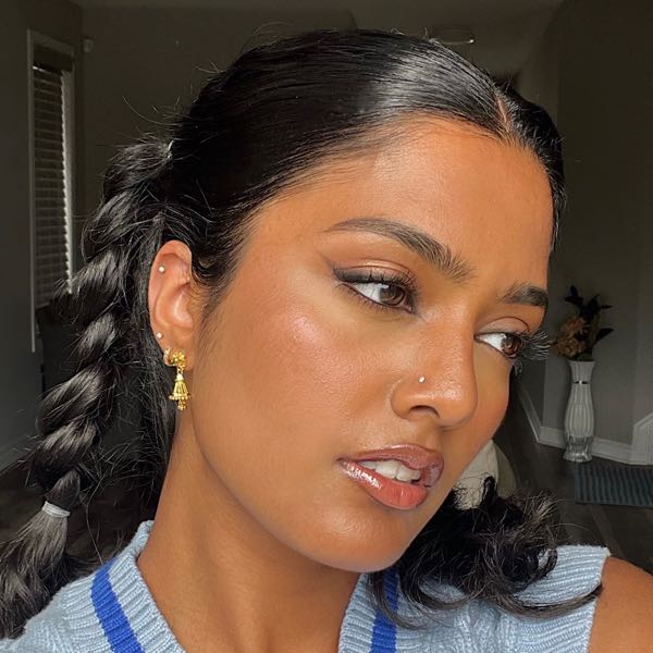 Dhivya Sri | Instagram, TikTok | Linktree