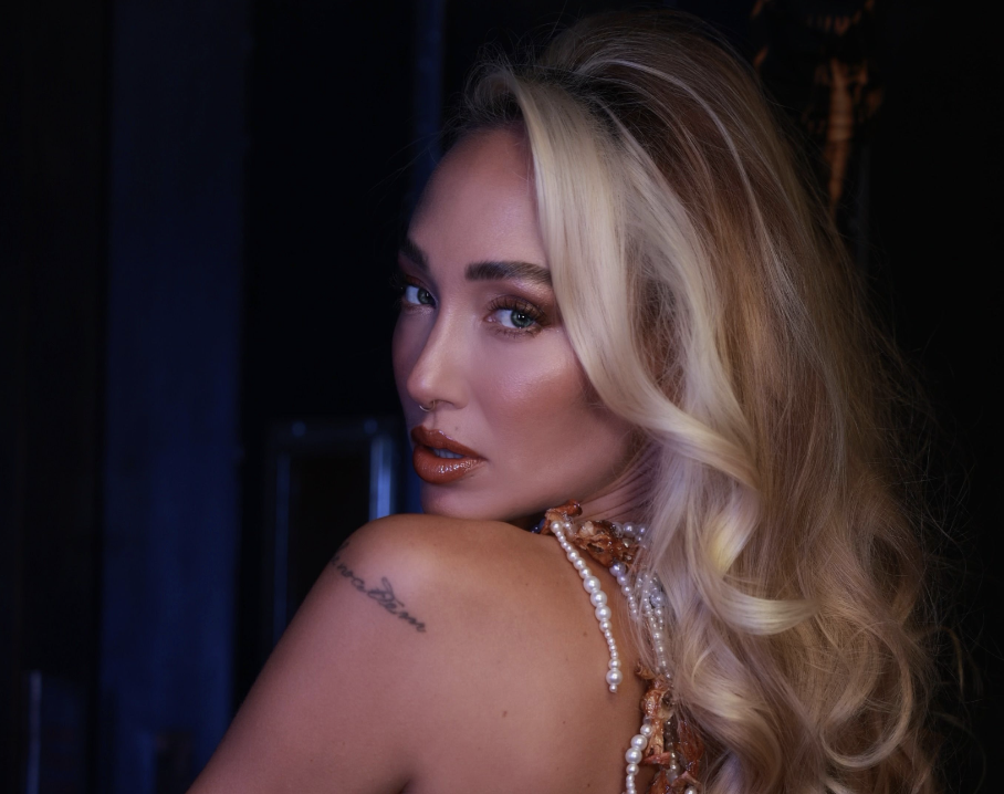 Leia Contois premieres her new song "Start Over" with Damian Lazarus ...