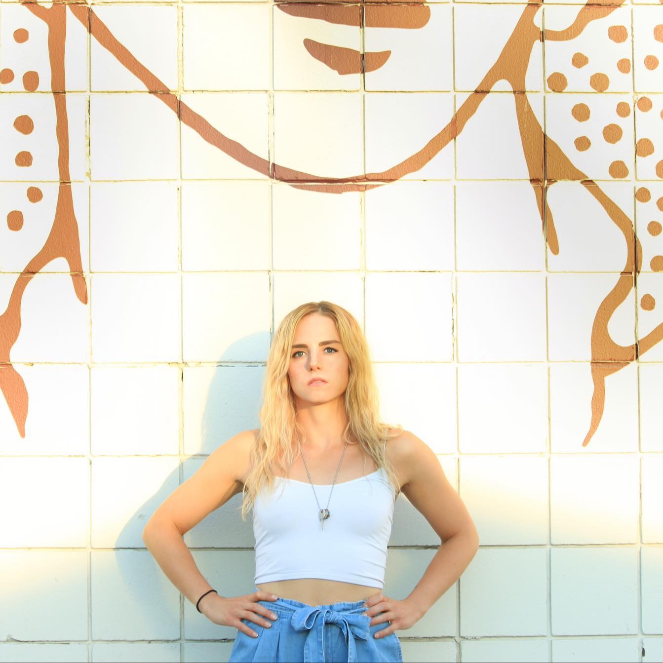 girlwiththecommonname - Listen on Spotify, Apple Music - Linktree