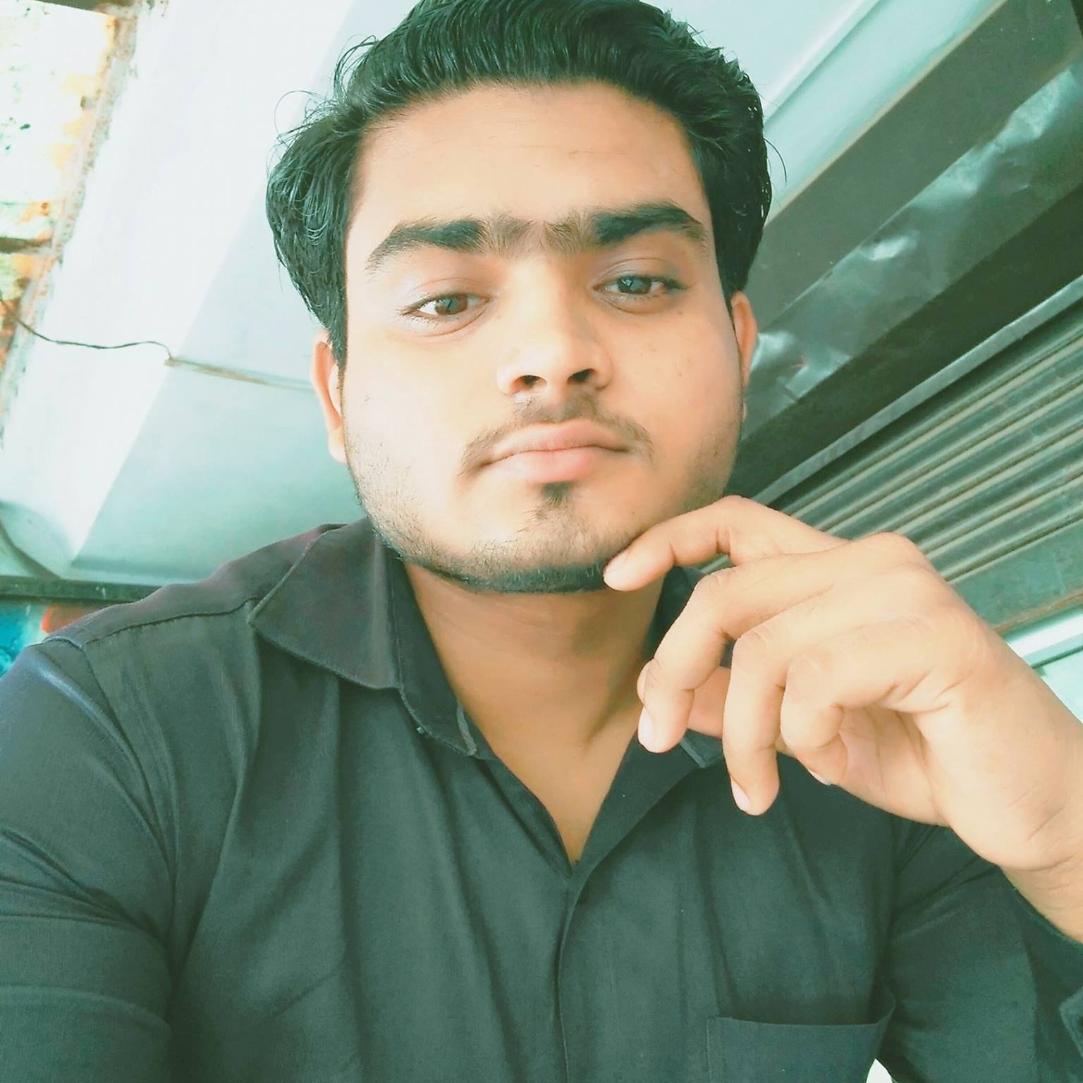 Rishabh | Twitter, Instagram, Facebook | Linktree