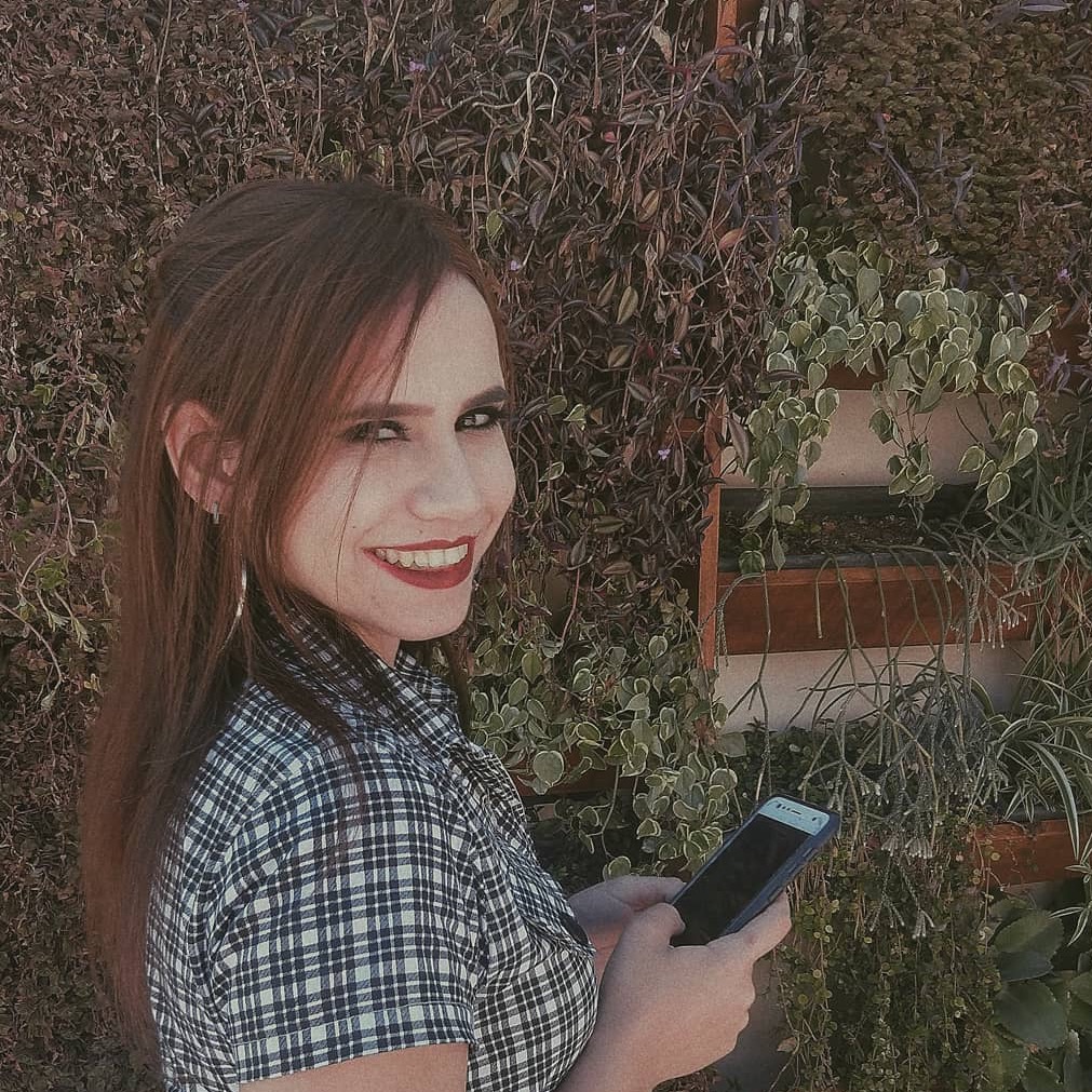 Sarah Borges | Twitter | Linktree