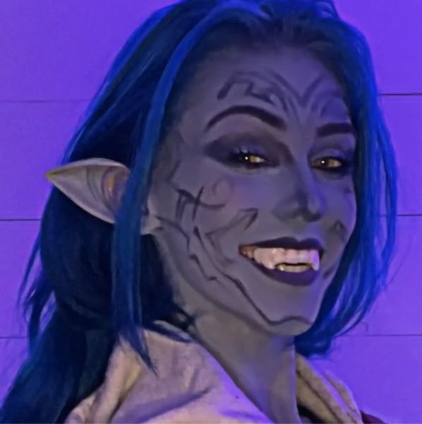 Valiantf0x | Twitter, Instagram, Twitch | Linktree