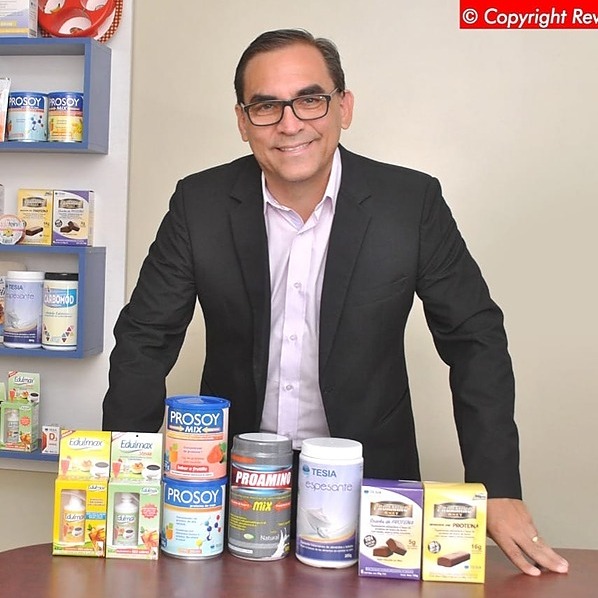 Fernando Ortiz Baquerizo | Instagram, Facebook | Linktree