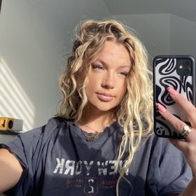 elllienug | TikTok | Linktree