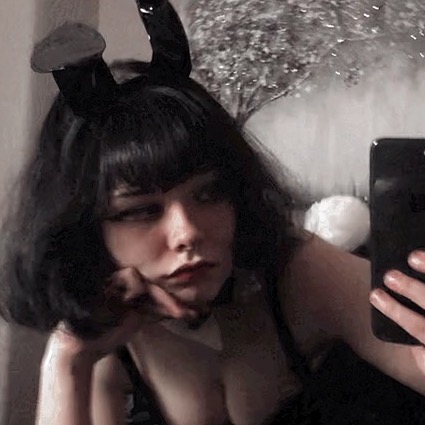 Squishy | Instagram, YouTube, TikTok | Linktree