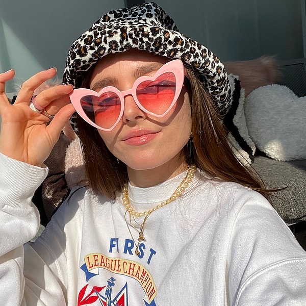 its_domitille | Instagram, TikTok | Linktree