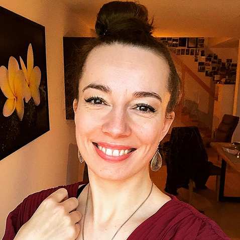 Jenny_JeyJey | Instagram, TikTok, Twitch | Linktree