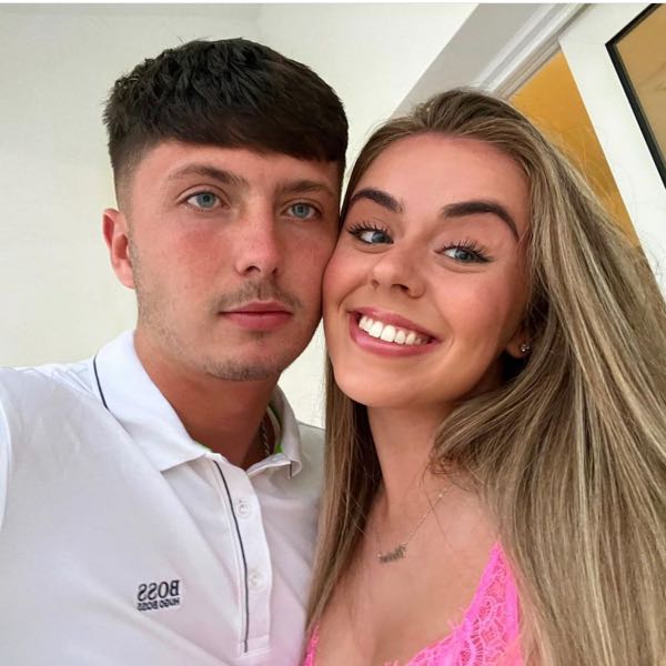 Nathan and Grace | Instagram, Twitch | Linktree