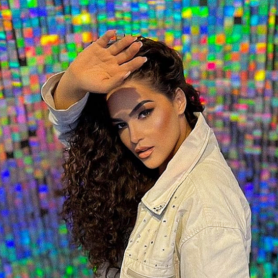 pillar_costa | Instagram, TikTok | Linktree