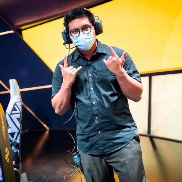 Immortals LCS Coach | Twitter, Instagram, Twitch | Linktree