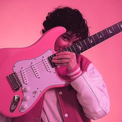 Kia Rose | Instagram, TikTok | Linktree