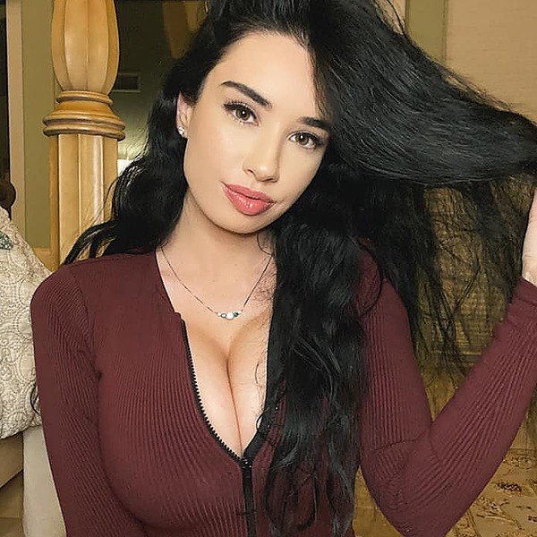 Paris Dylan | Twitter, Instagram, Facebook, TikTok | Linktree