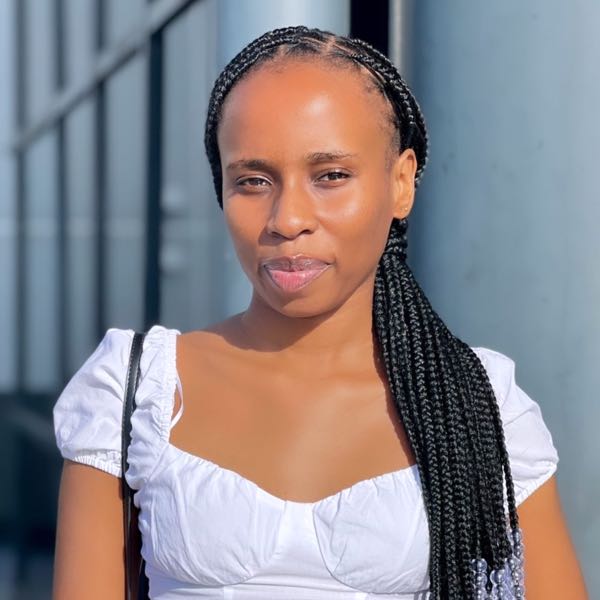 Luleka Xhalisa | Instagram, TikTok | Linktree