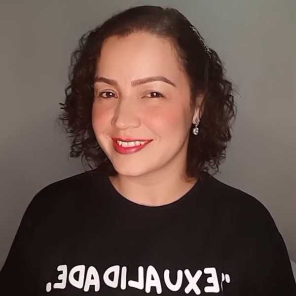 Rose Higa Sexóloga e Educadora | Facebook | Linktree