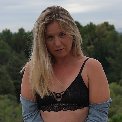 Marie - Find Marie Onlyfans - Linktree