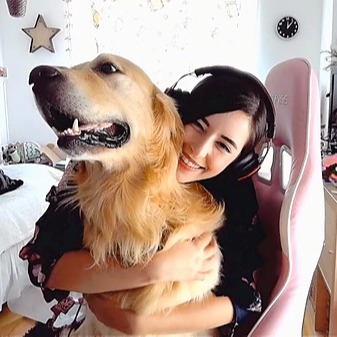 karii | Twitter, Instagram, YouTube, Twitch | Linktree