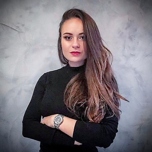 Bruna Miranda | Instagram, TikTok | Linktree