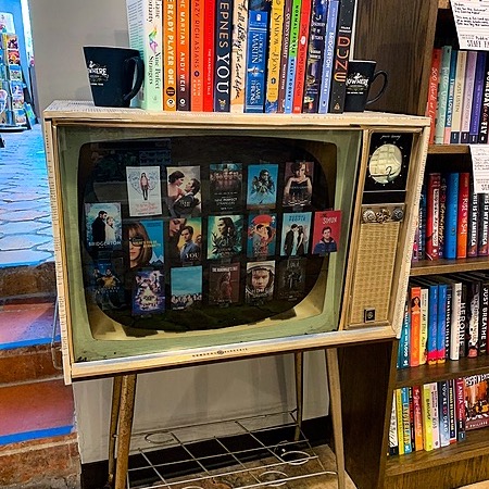 @Nowherebookshop | Linktree