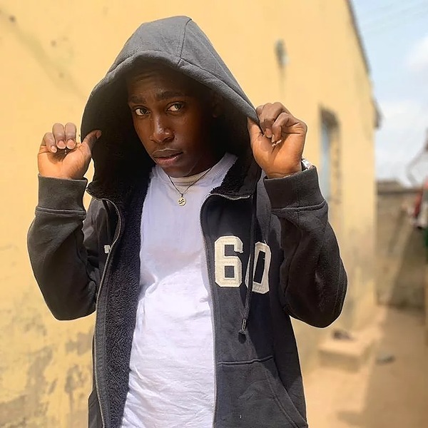 Chase out on all platforms | Twitter | Linktree