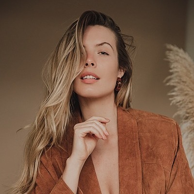 Anja Rose Tyrrell | Twitter, TikTok | Linktree