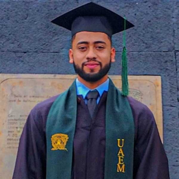 Alberto Reyes | Instagram, Facebook | Linktree