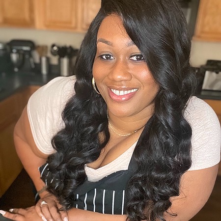 Chef Lynn | Instagram, TikTok | Linktree