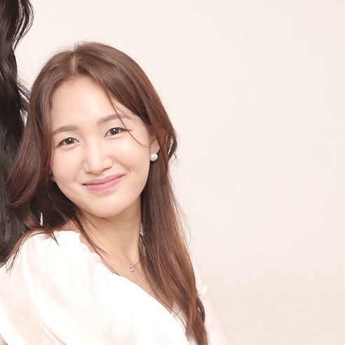 Hyemin Cho (Chloe) | Instagram, Facebook | Linktree