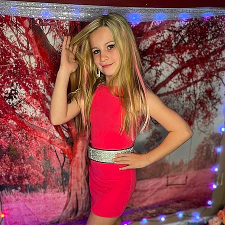 Kylee Lynn *MODEL/ACTRESS* 🥰 | Instagram, Facebook | Linktree