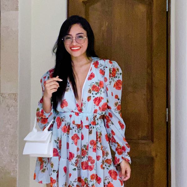 Lis Duque | Twitter, Instagram, Facebook | Linktree