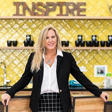 Robyn Jackson | Broker Realtor | Twitter, Instagram | Linktree