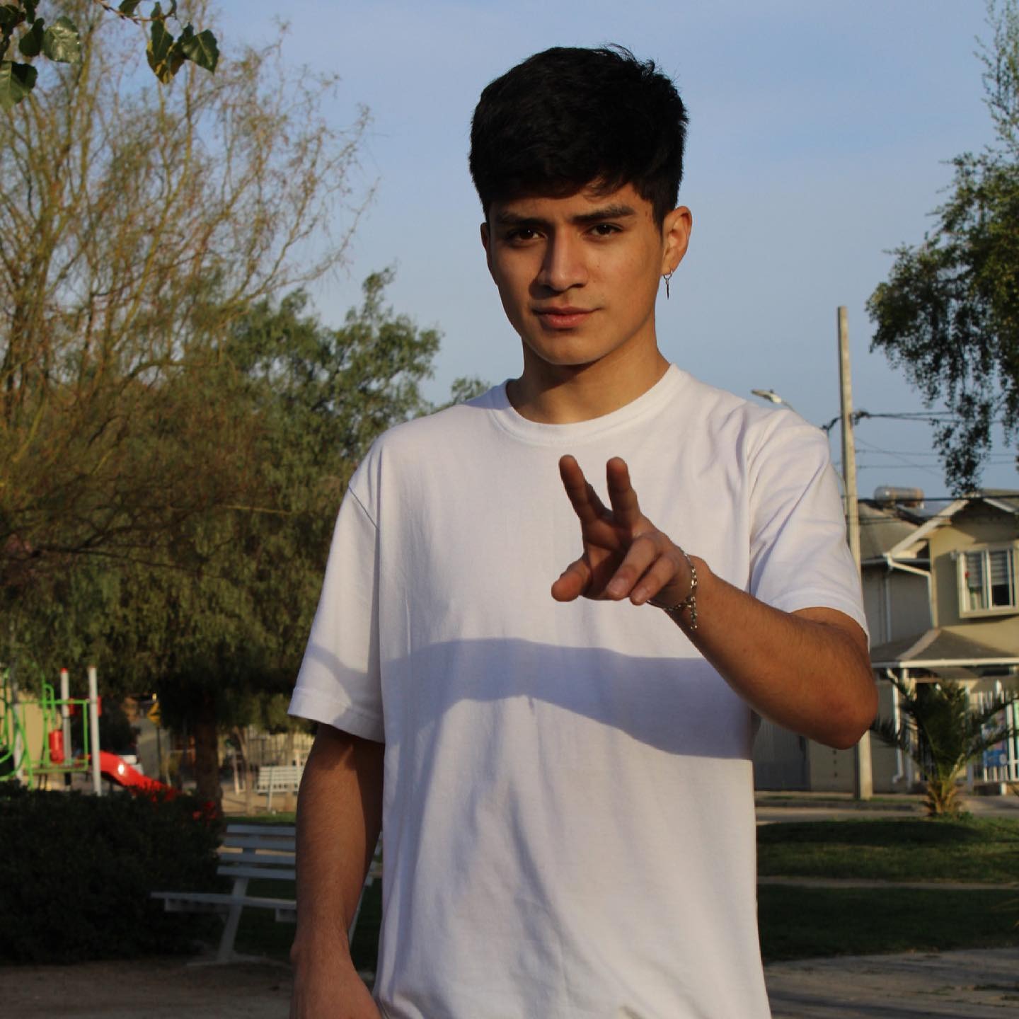 Alexio | Instagram, TikTok | Linktree