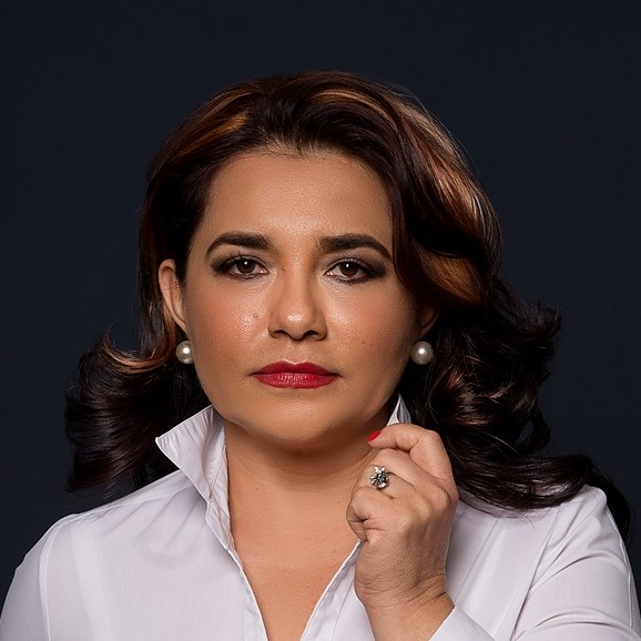 Marcela Domínguez | Instagram, Facebook, TikTok | Linktree