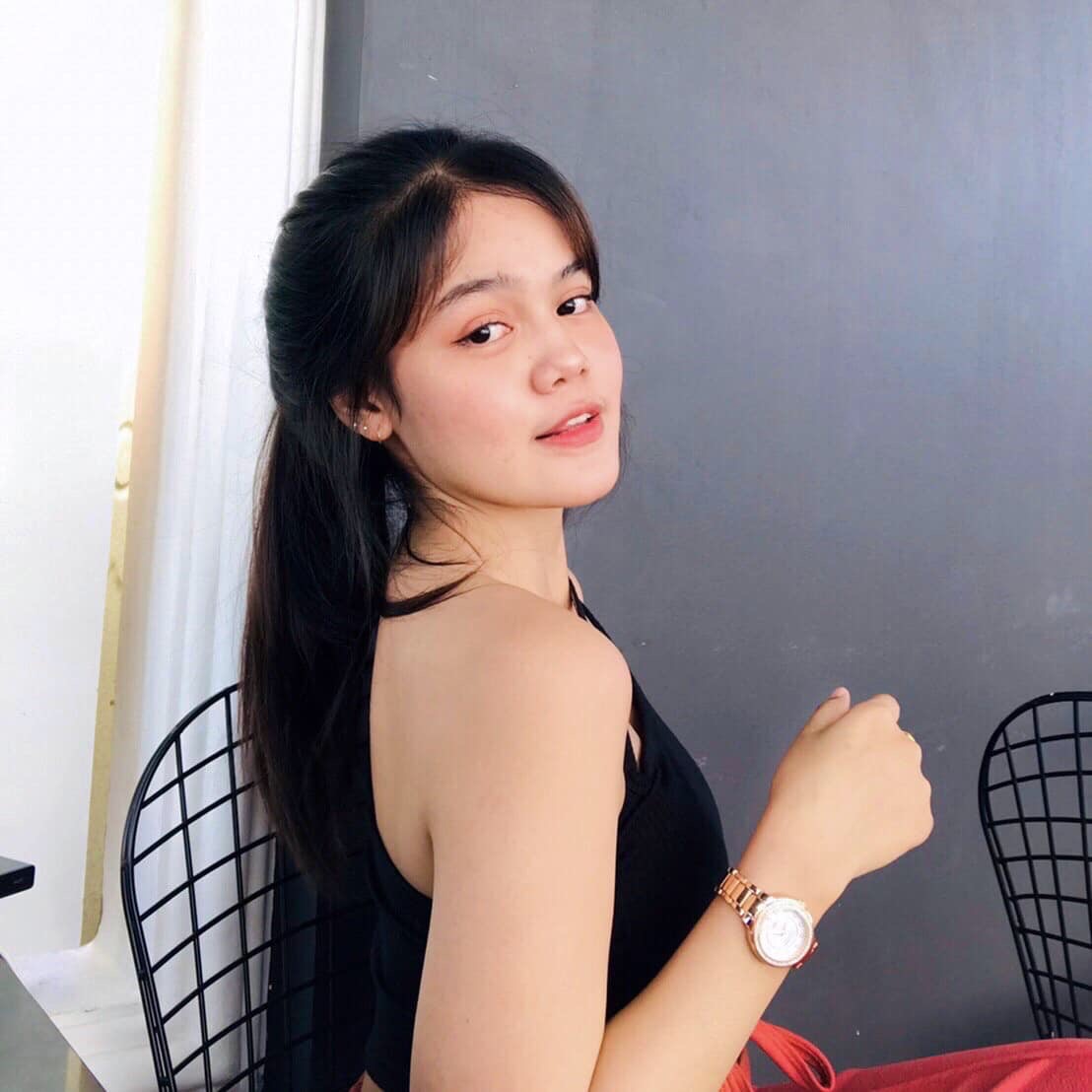 Laura.phone | Instagram, Facebook, TikTok | Linktree