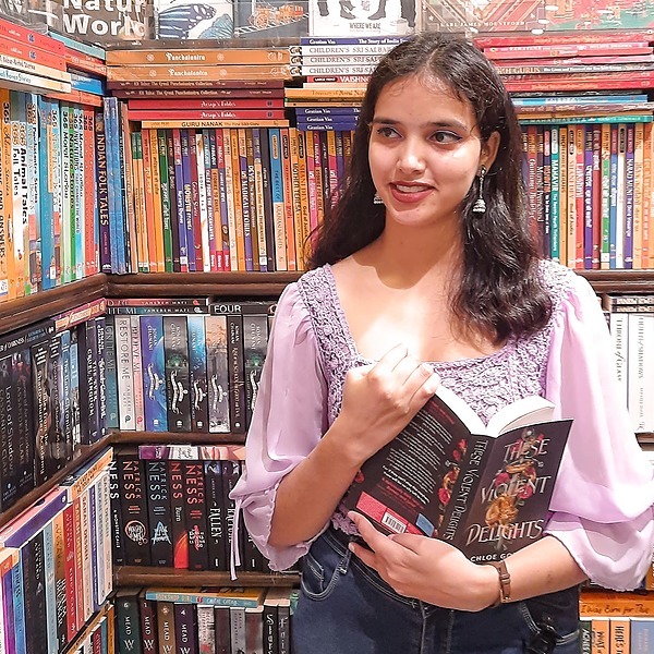 Niharika (@kitaabeinaursukoon) | Linktree