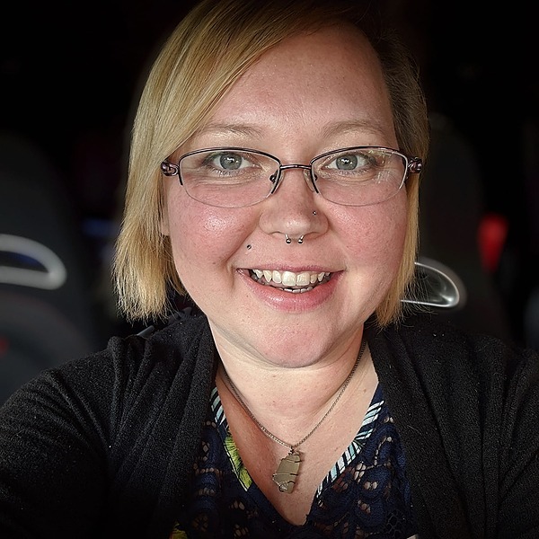 Carly O'Connor | Instagram, Facebook, TikTok | Linktree