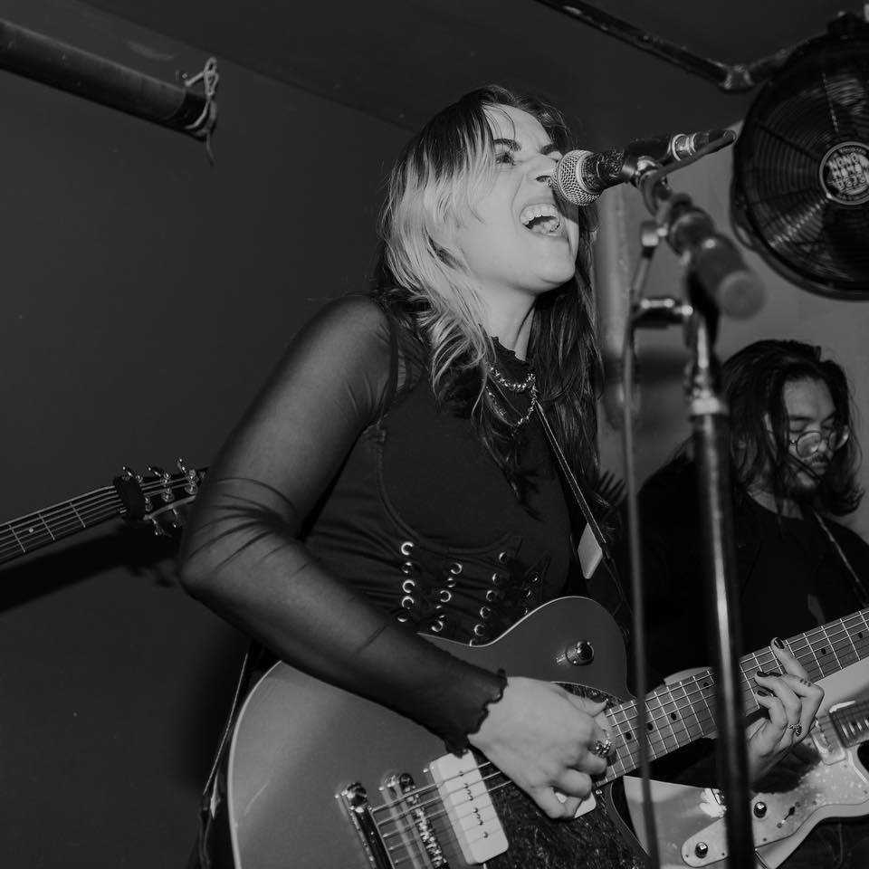 ABBIE ROPER MUSIC | Instagram, Spotify, Facebook, TikTok | Linktree