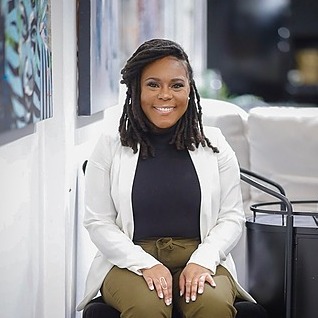 Catherine Castillon | Instagram, Facebook | Linktree